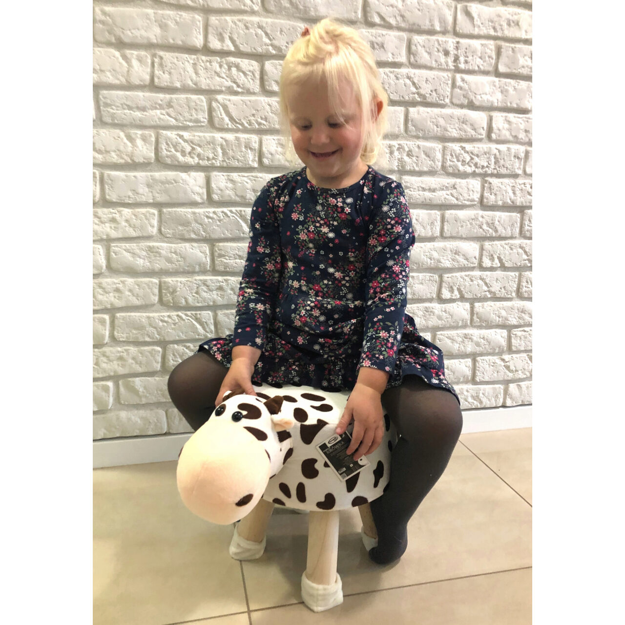 Scaun taburet pentru copii, model vaca 28x30 cm - Artool.ro